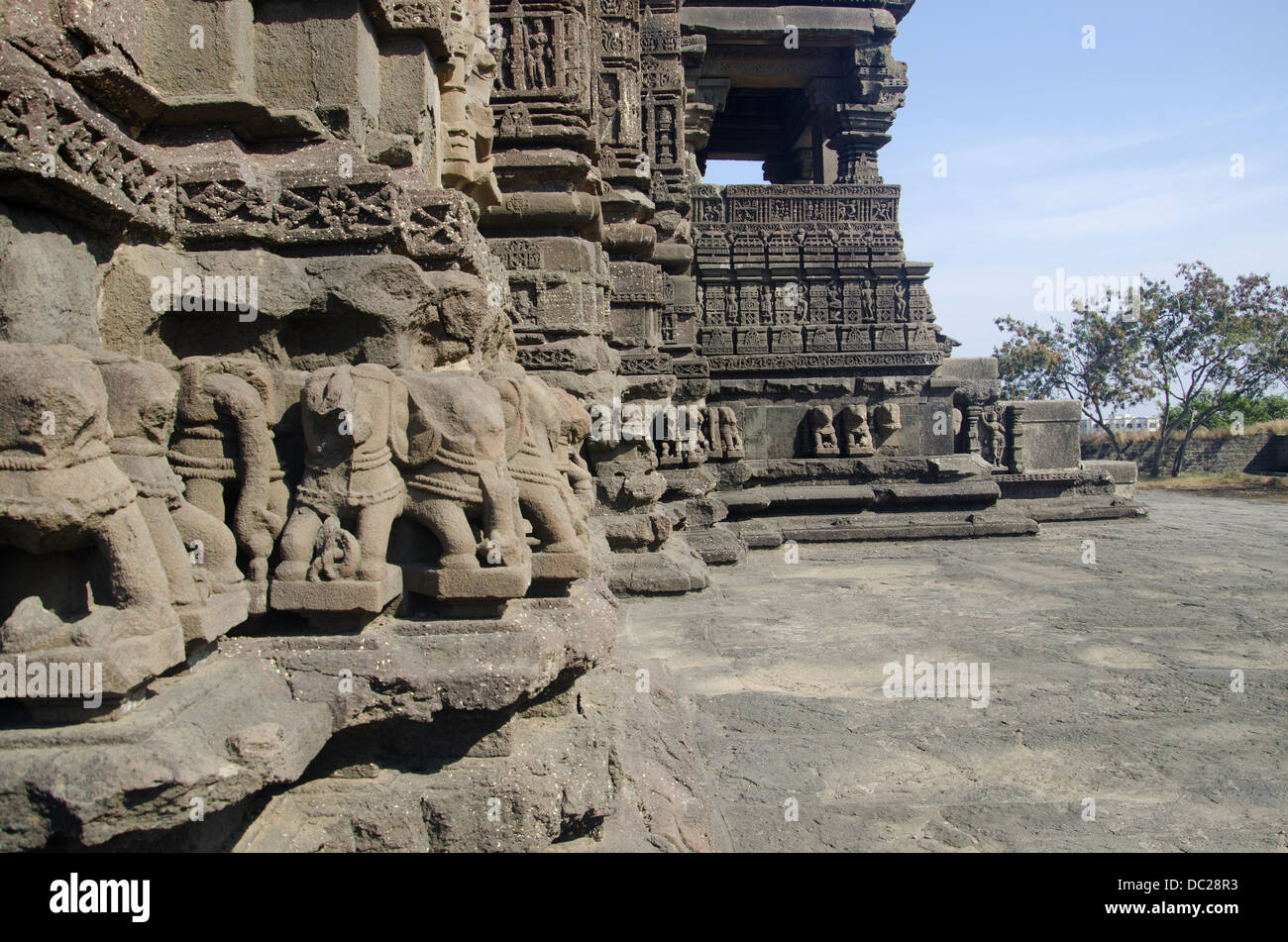 Gondeshwar Temple, carved pillars. Sinnar, Maharashtra, India Stock ...