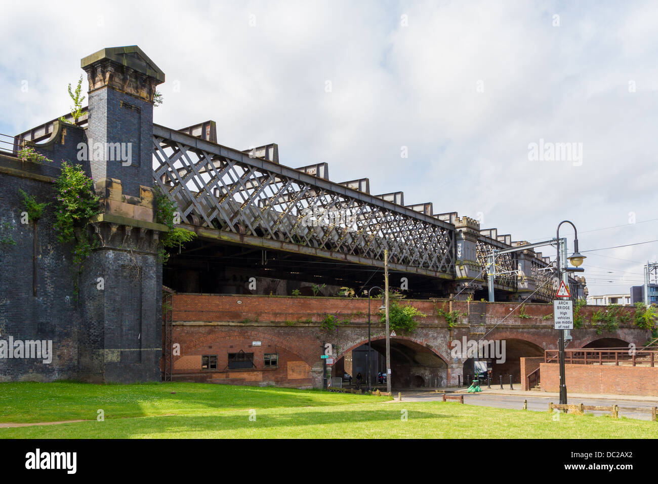 Cornbrook viaduct manchester castlefield hi-res stock photography and ...