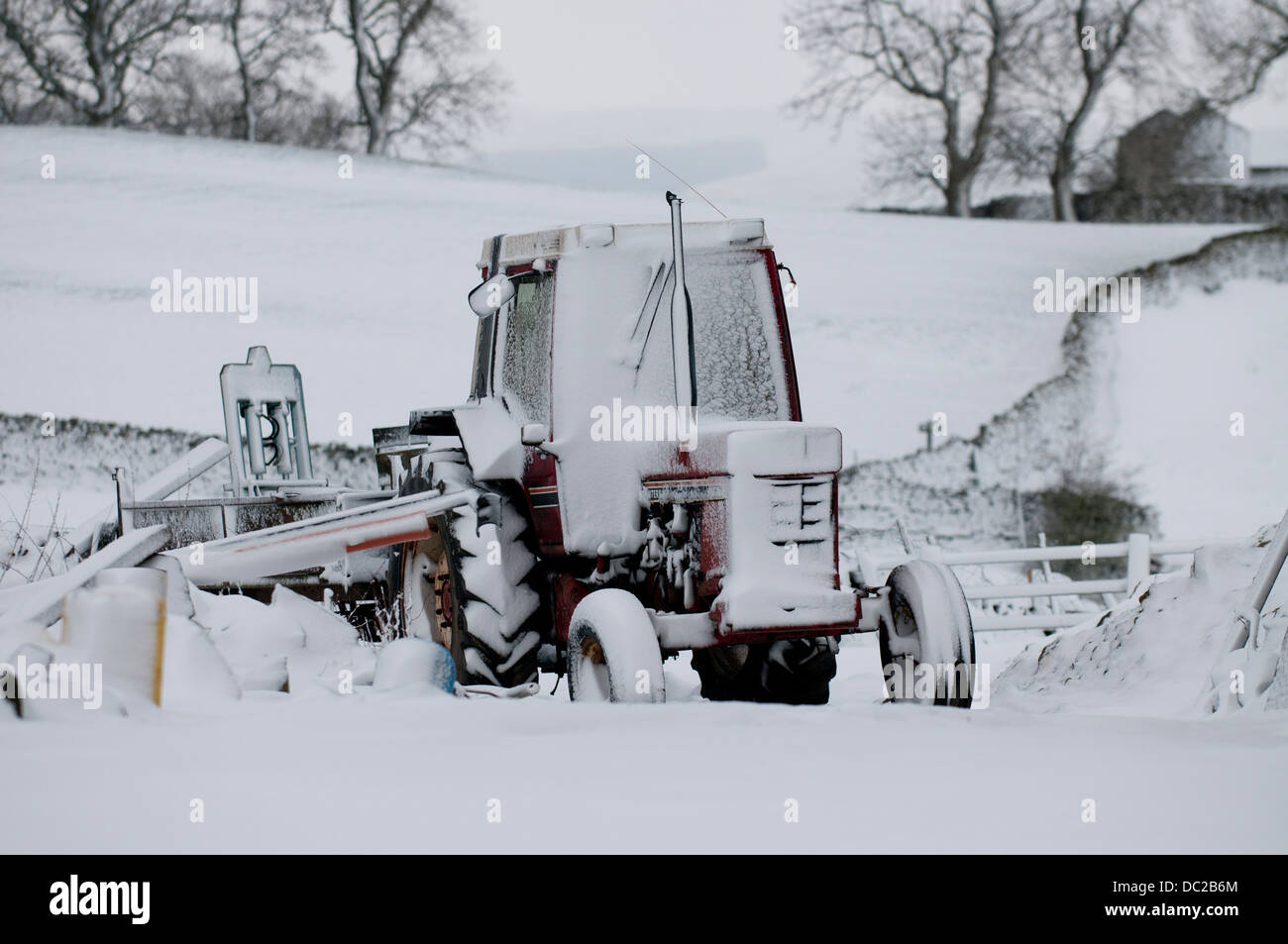 Tractory hi-res stock photography and images - Alamy