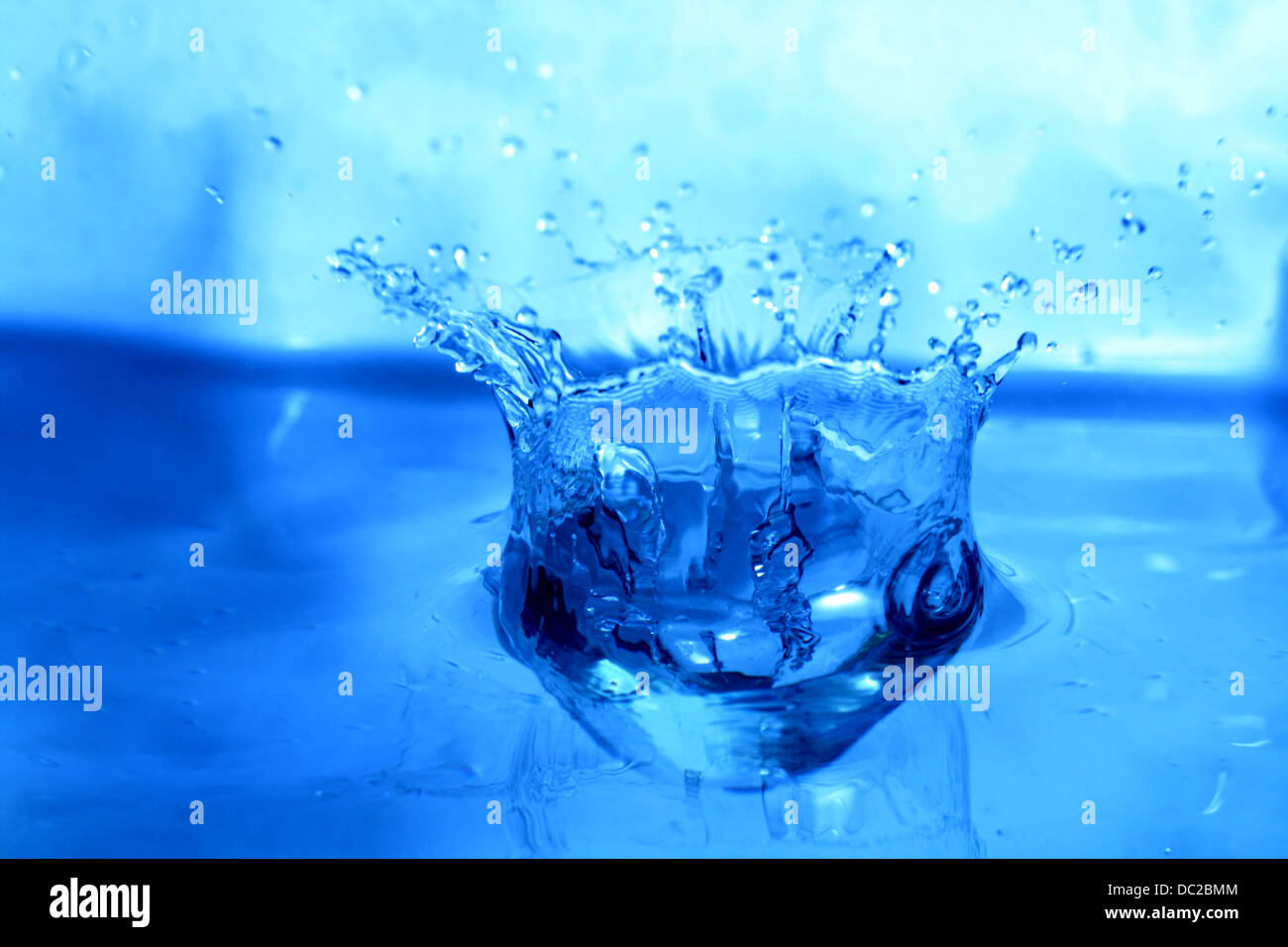 water splash macro close up Stock Photo - Alamy