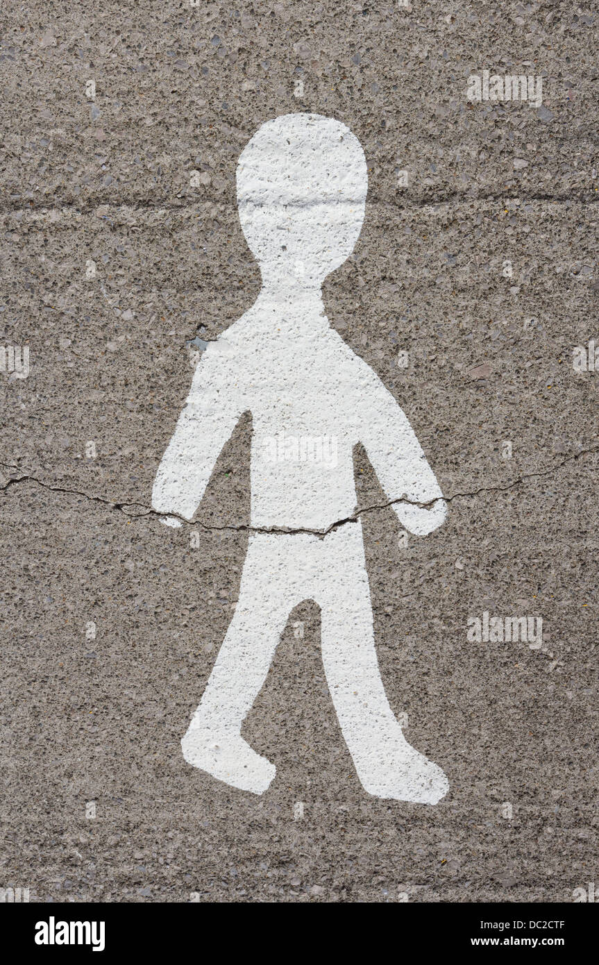 Man facing right hi-res stock photography and images - Alamy