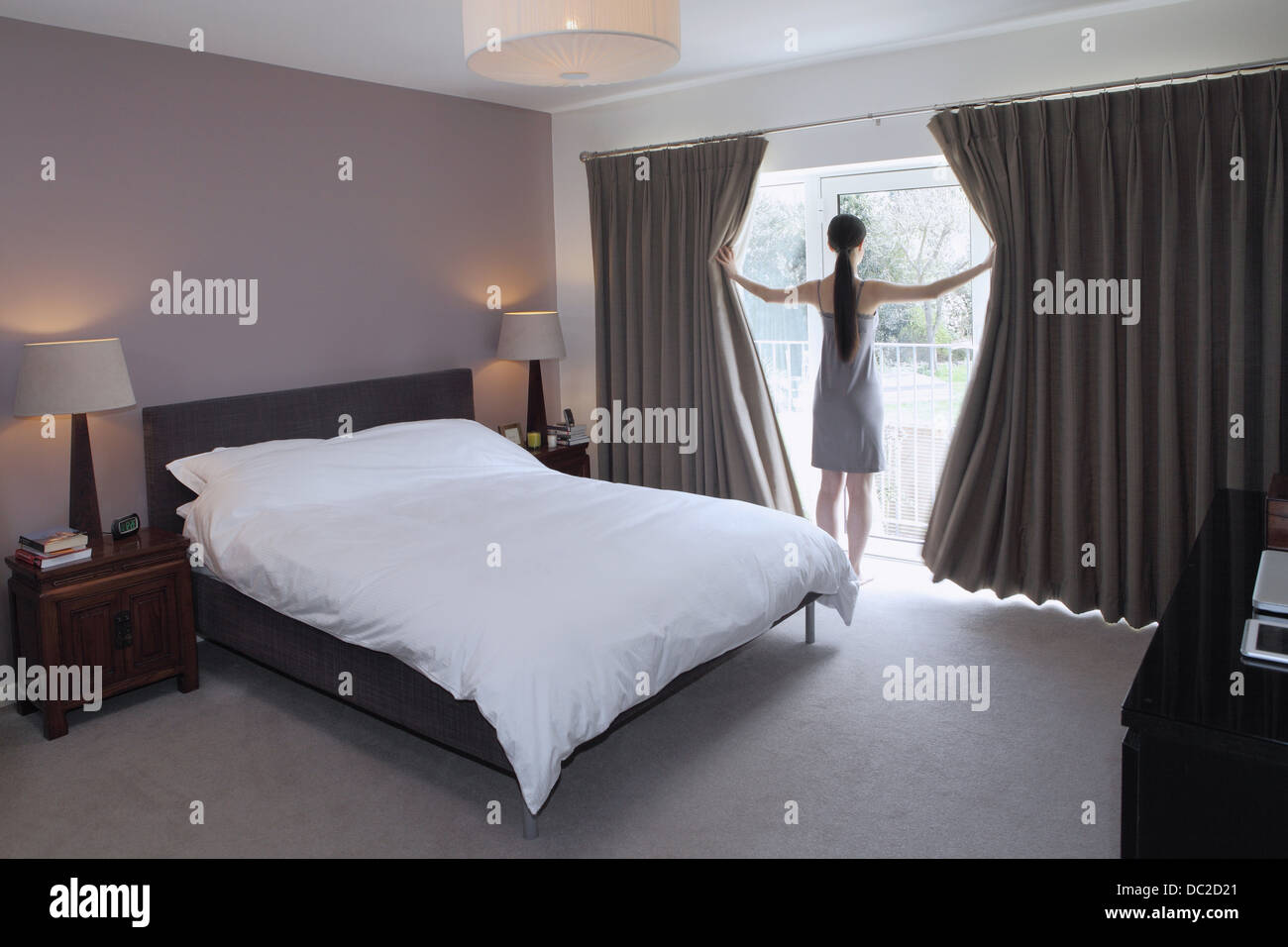 The open door drawing hi-res stock photography and images - Alamy