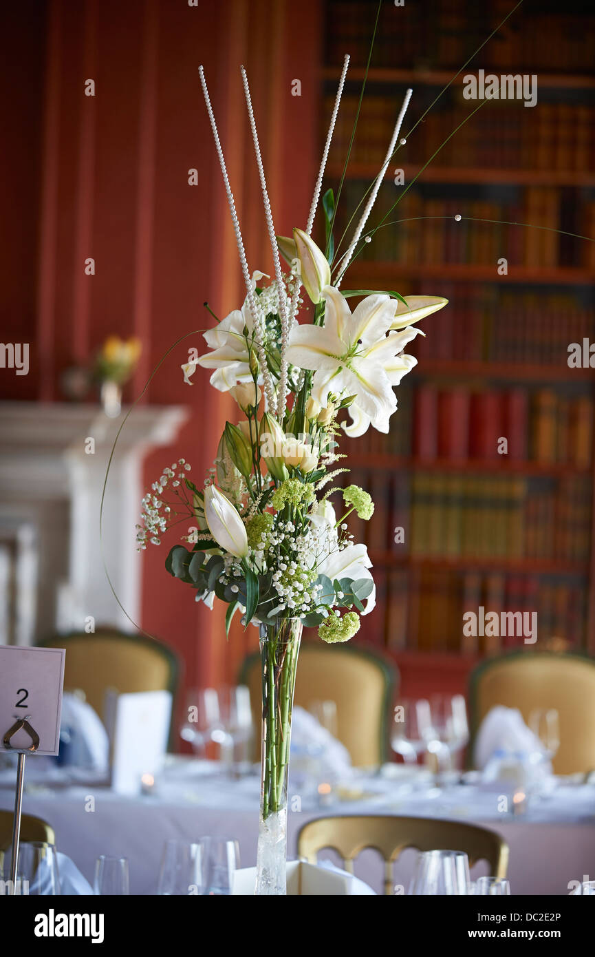 Big table top hi-res stock photography and images - Alamy