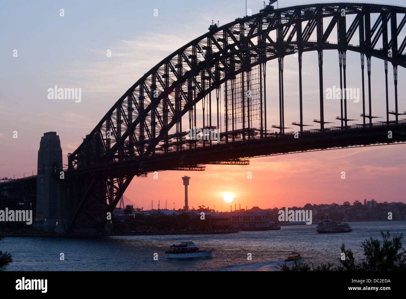 Underneath sydney harbour bridge hi-res stock photography and images ...