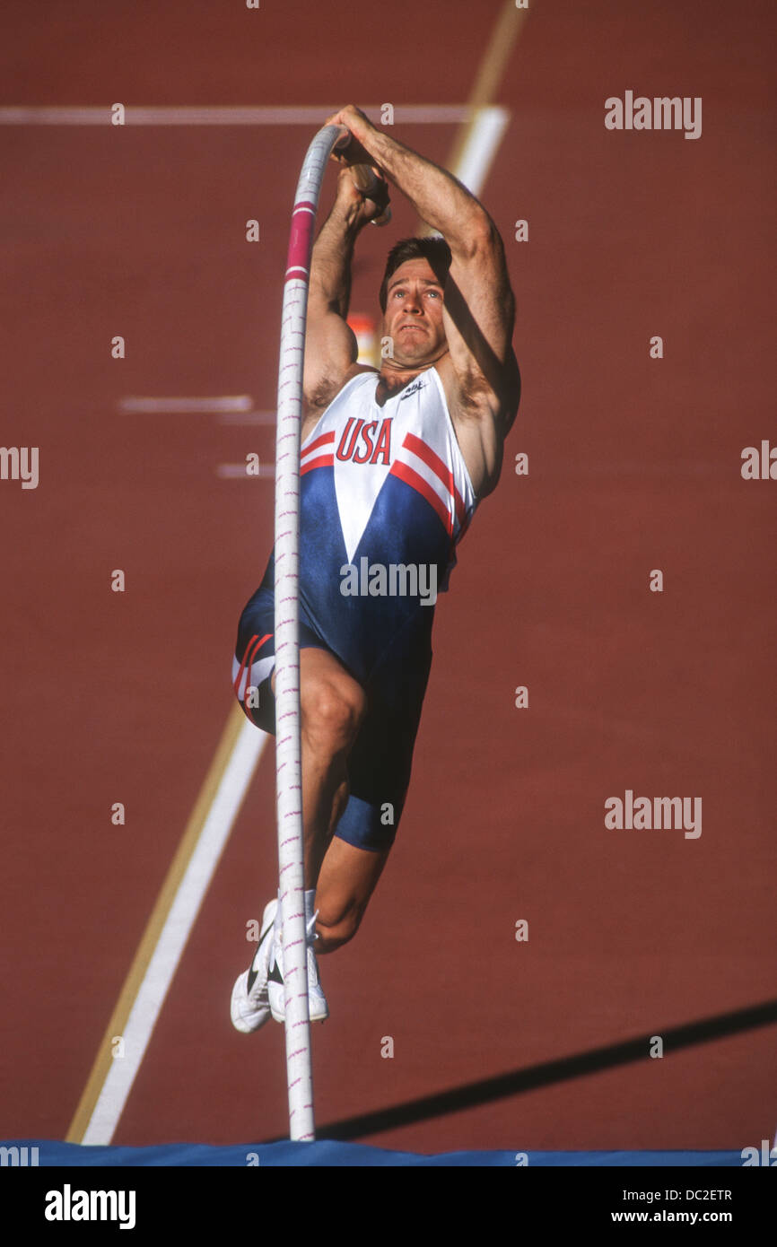 Male pole vaulter in action Stock Photo - Alamy