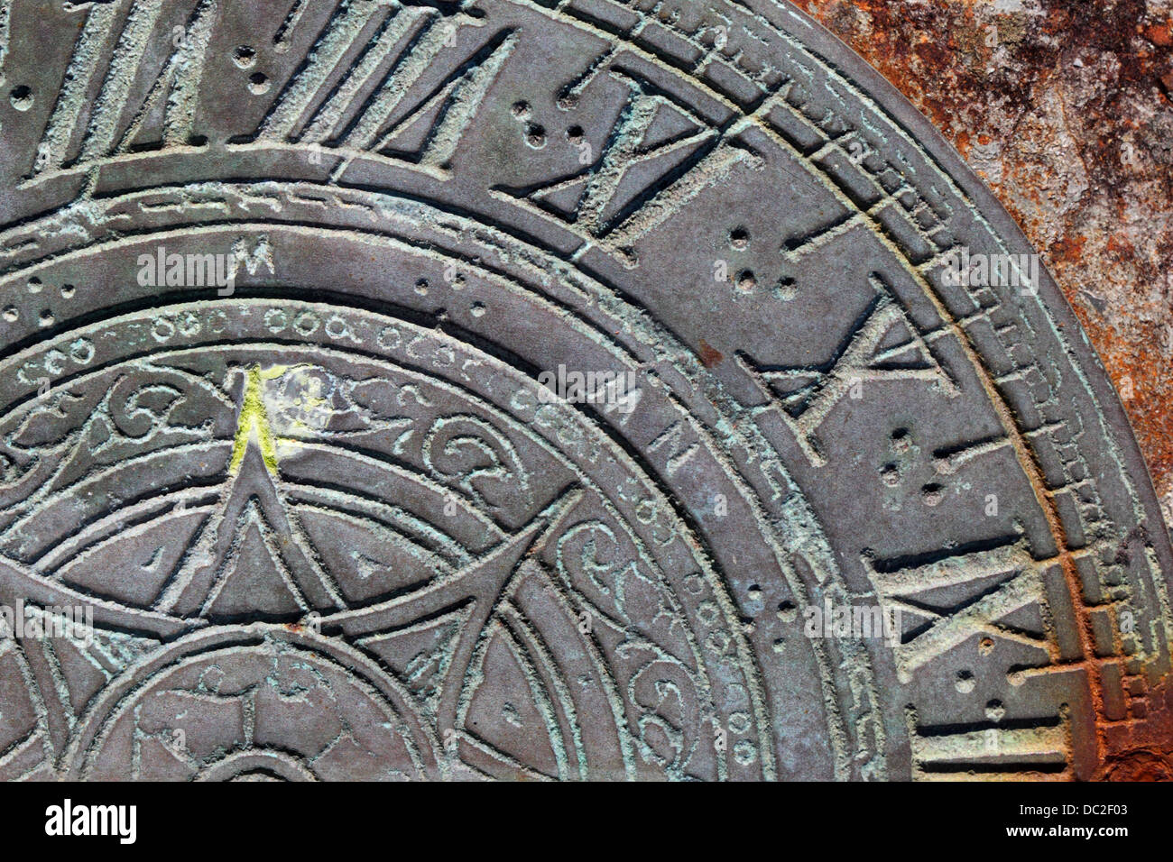 Sundial numbers hi-res stock photography and images - Alamy