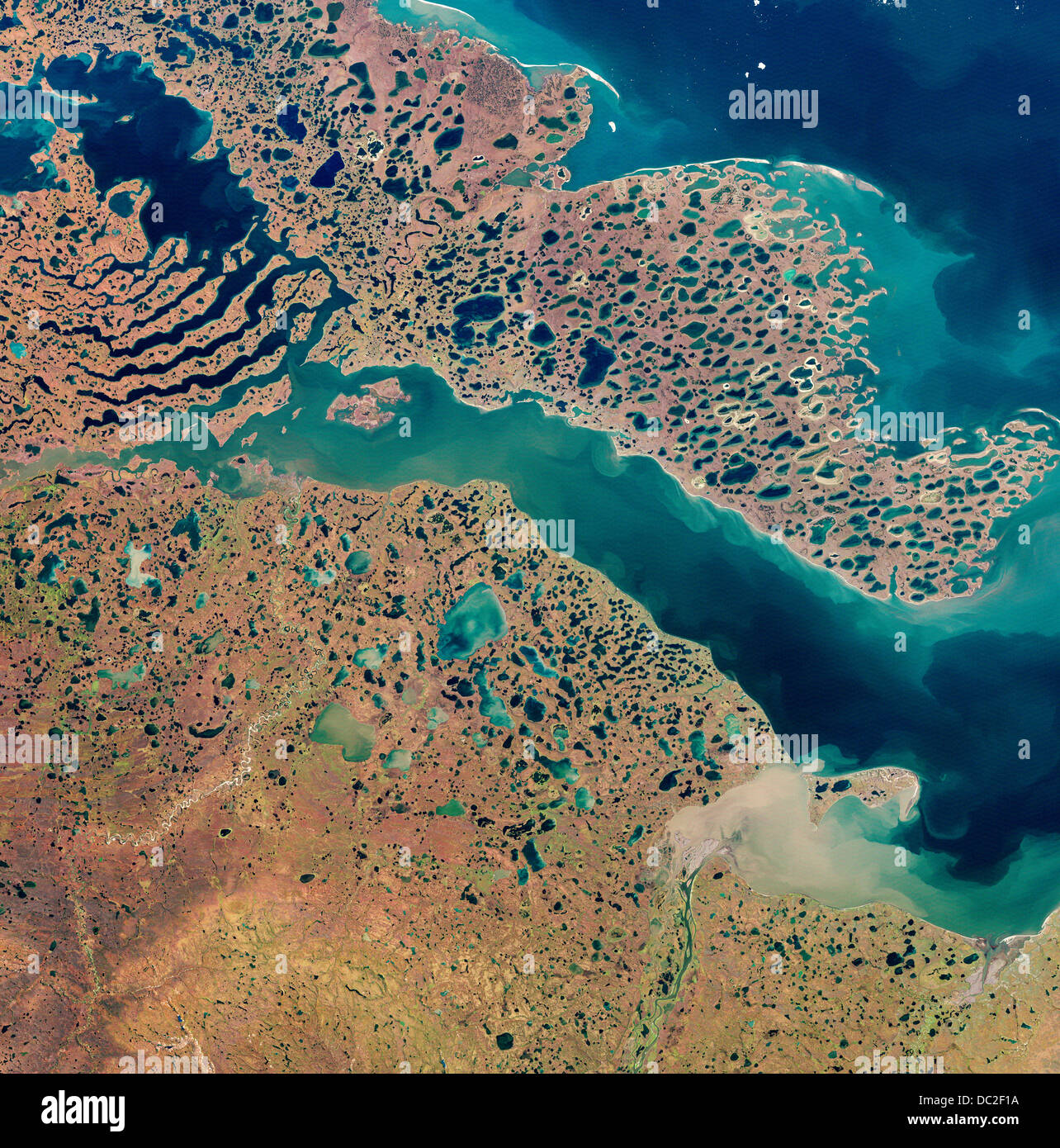 Satellite image canada hi-res stock photography and images - Alamy
