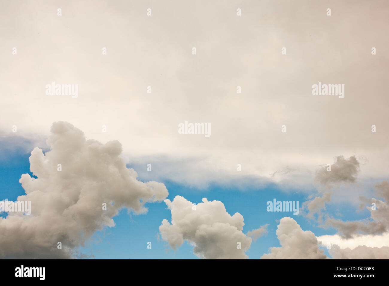 Stratus cloud hi-res stock photography and images - Alamy
