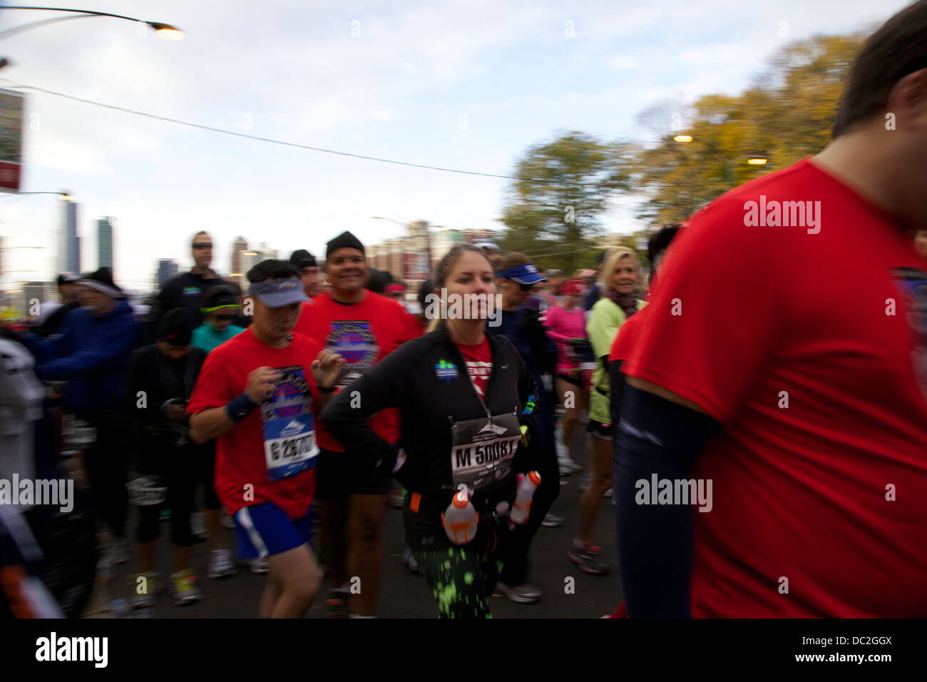 Fans watch runners hi-res stock photography and images - Alamy