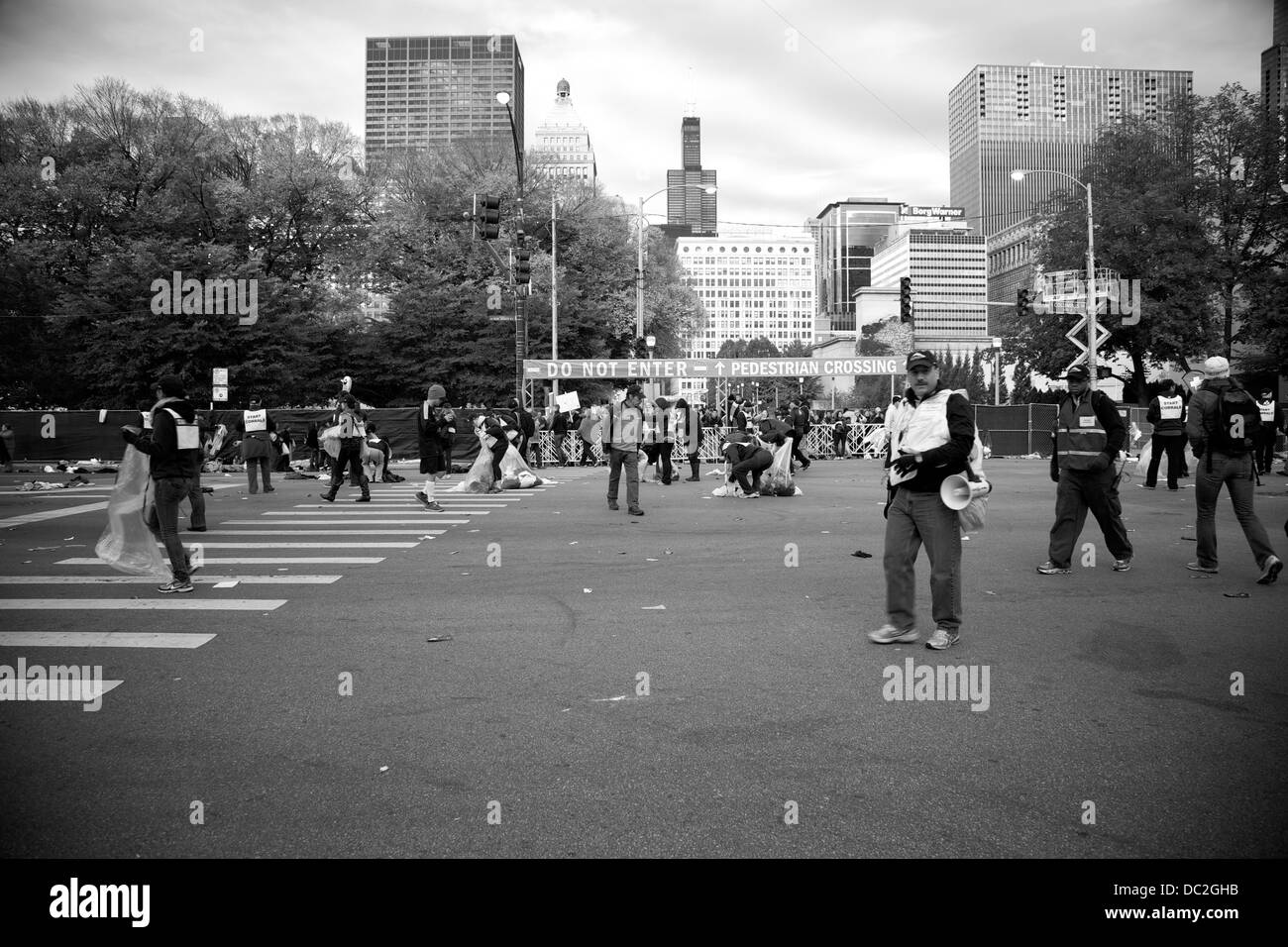 City runners Black and White Stock Photos & Images - Alamy