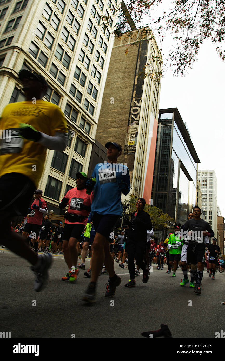 Fans watch runners hi-res stock photography and images - Alamy