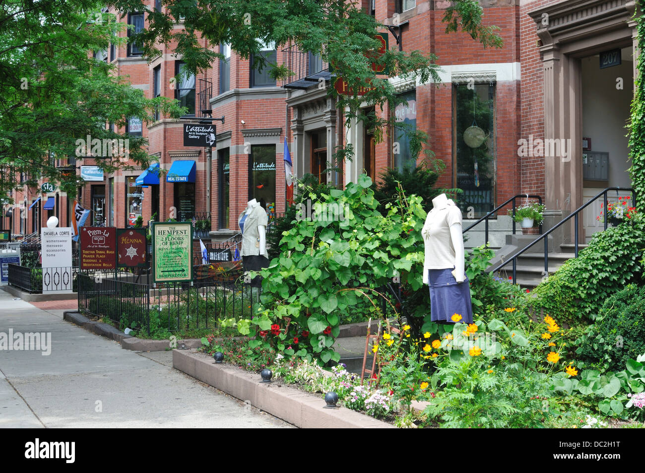 Storefronts hi-res stock photography and images - Alamy