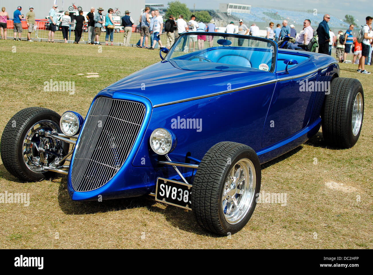 Blue hot rod at Classic car race Stock Photo - Alamy