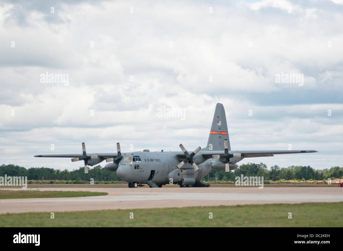 182nd airlift wing hi-res stock photography and images - Alamy