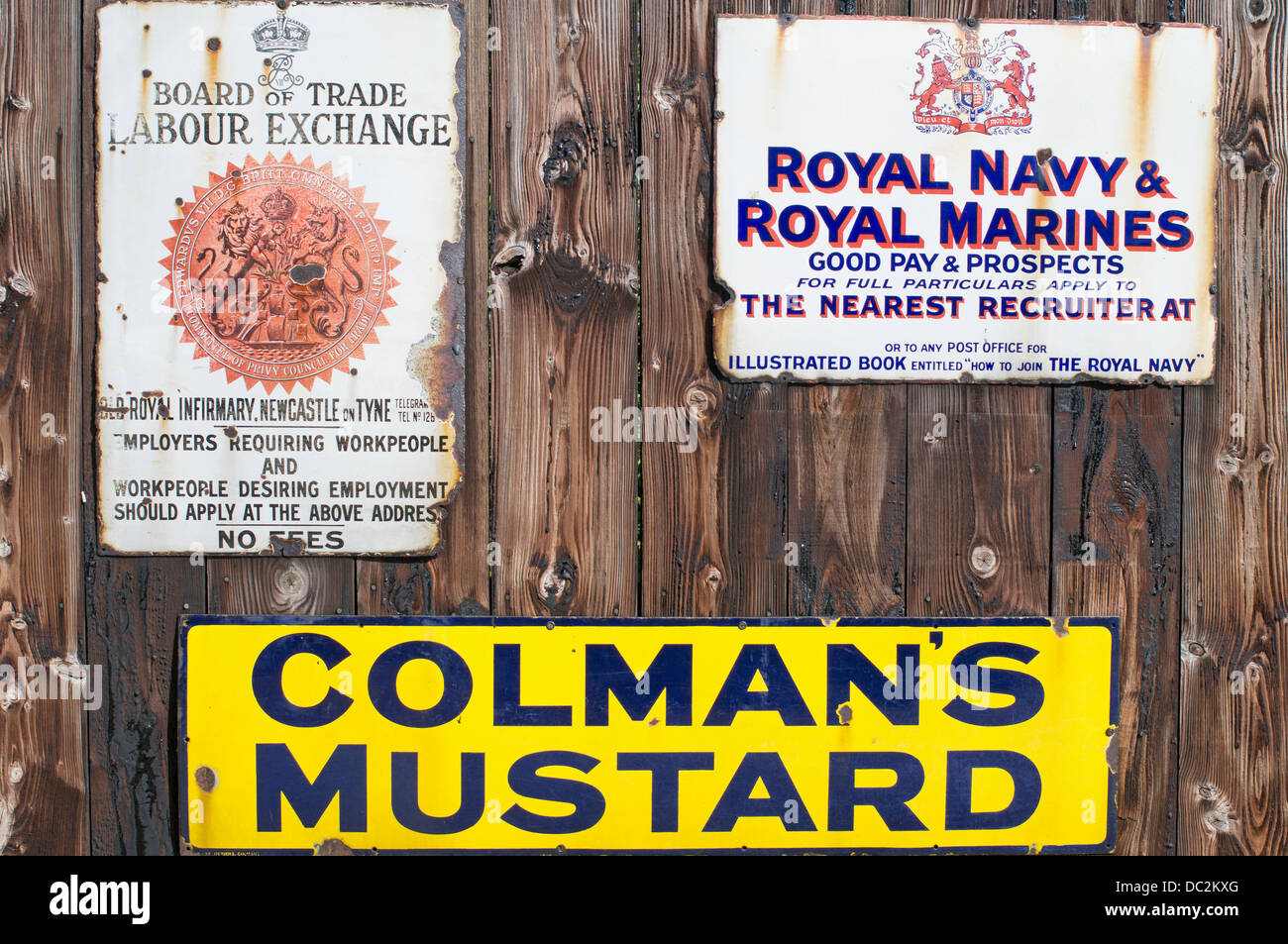 Vintage enamel sign hi-res stock photography and images - Alamy