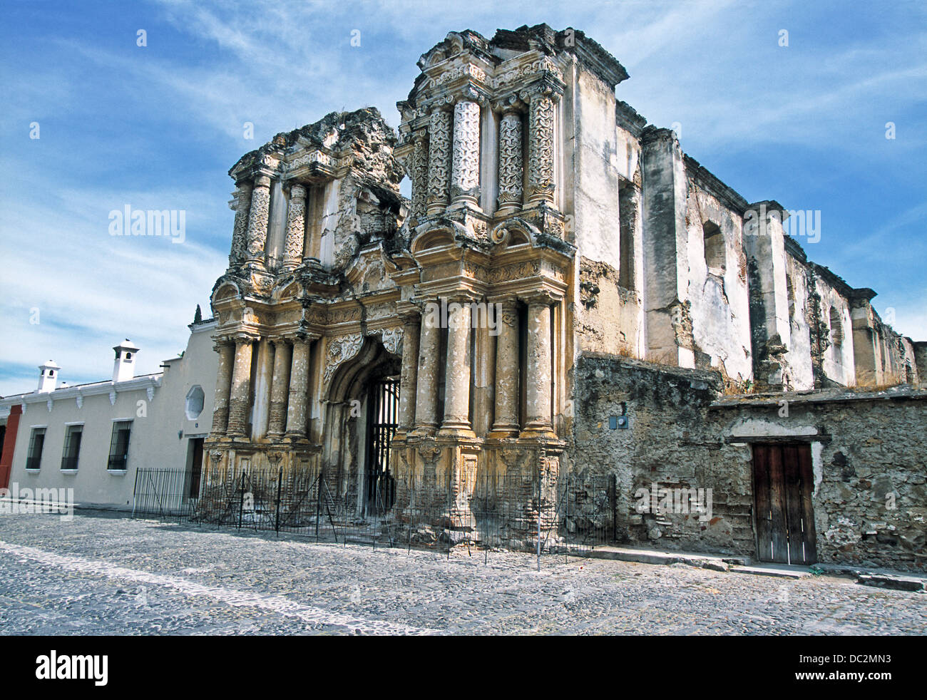 Ruined church damaged by earthquakes, Antigua, Guatemala, Central ...
