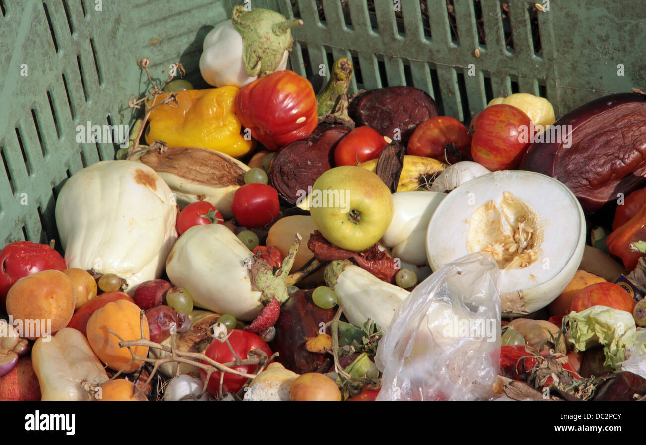 Rotten vegetables hi-res stock photography and images - Alamy