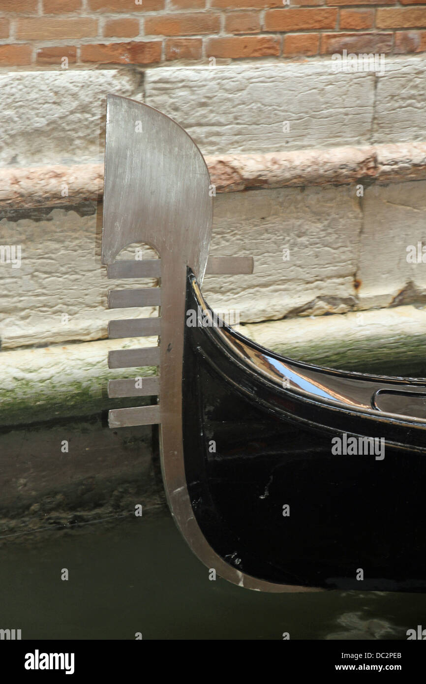 Gondola shape hi-res stock photography and images - Alamy