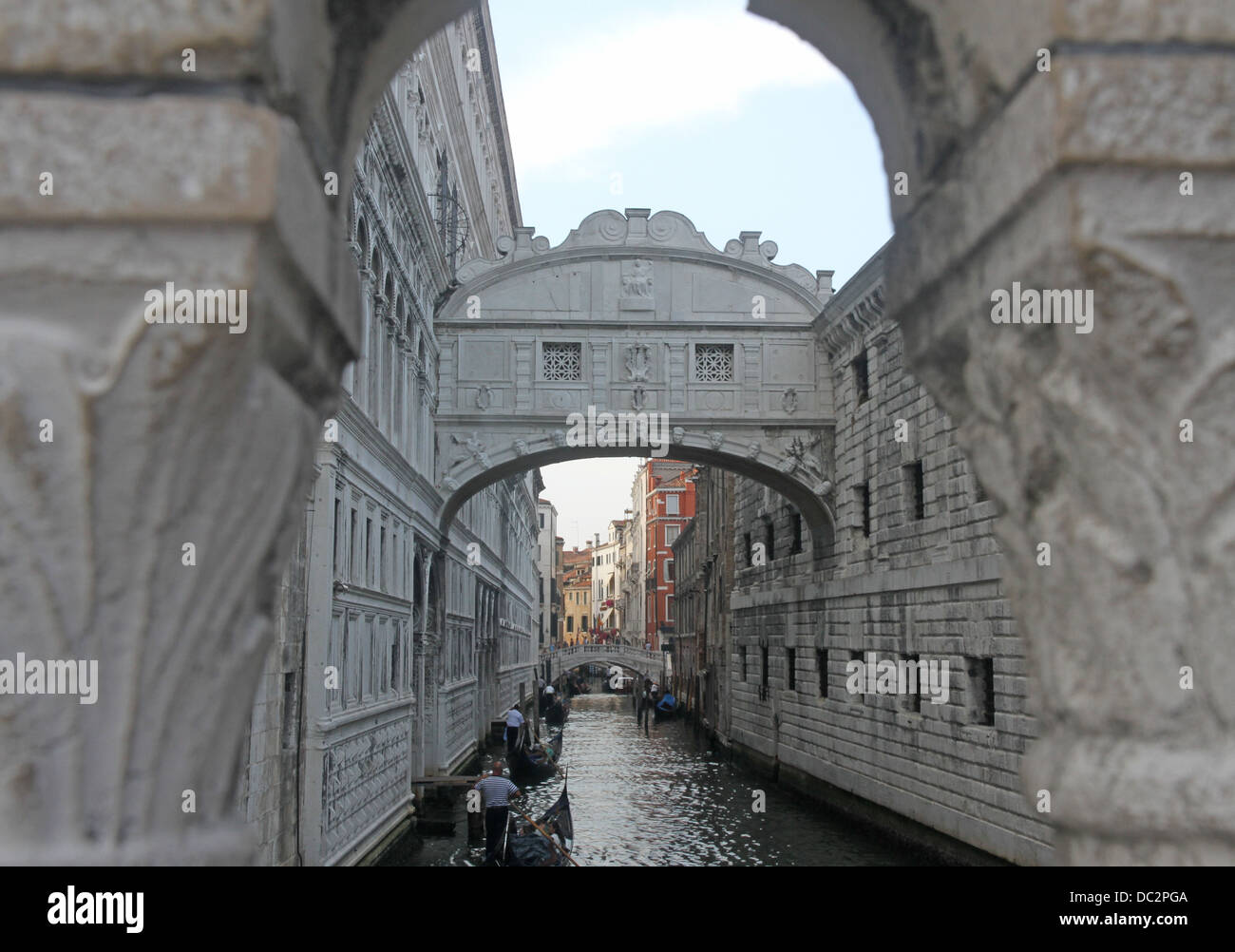 Gondo hi-res stock photography and images - Alamy