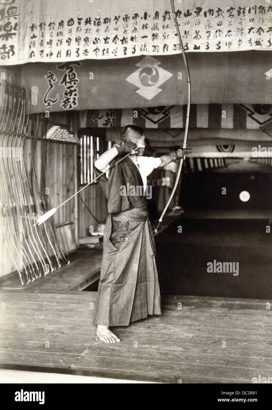 Samurai traditions hi-res stock photography and images - Alamy