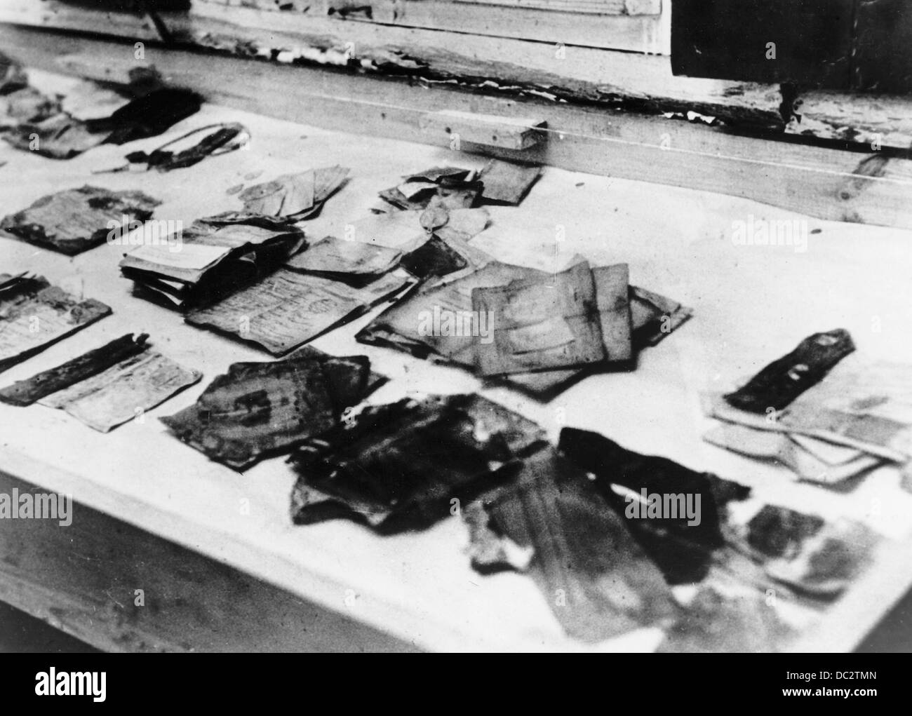 The discovery of the mass graves in Katyn 8Russia) by the German ...