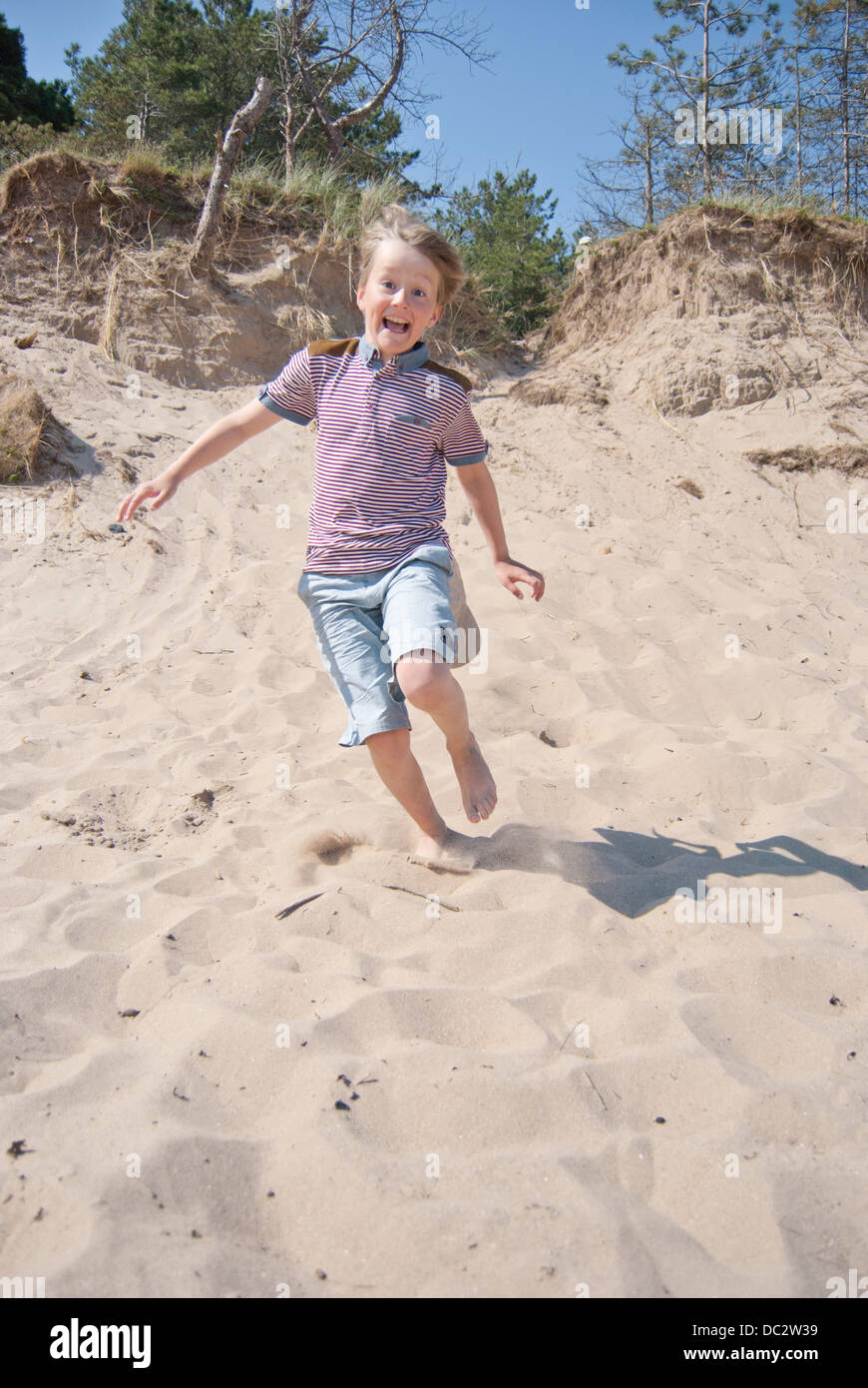 Kid Running And Scared Stock Photos & Kid Running And Scared Stock ...