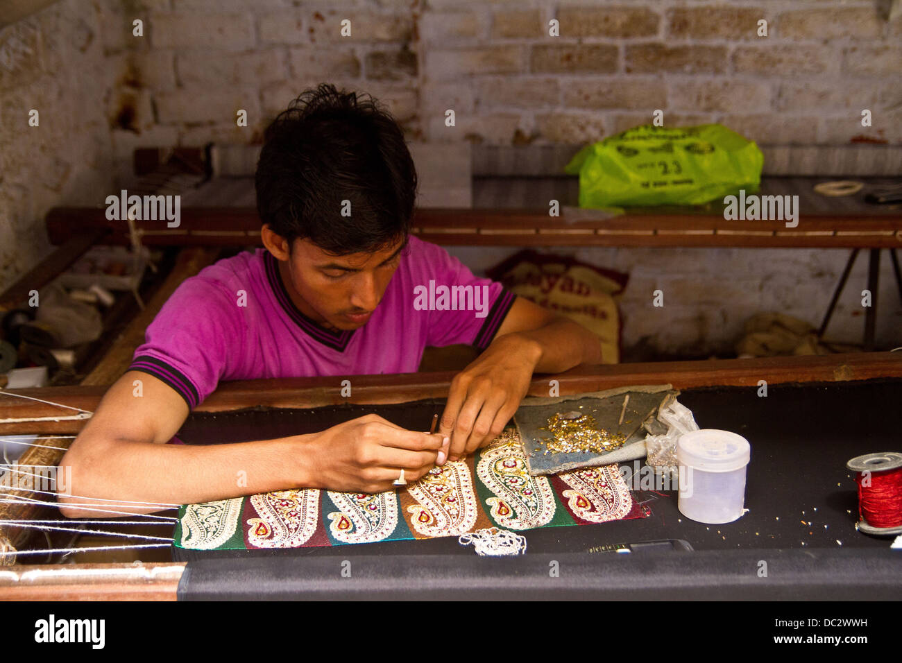 Sari sari store hi-res stock photography and images - Alamy