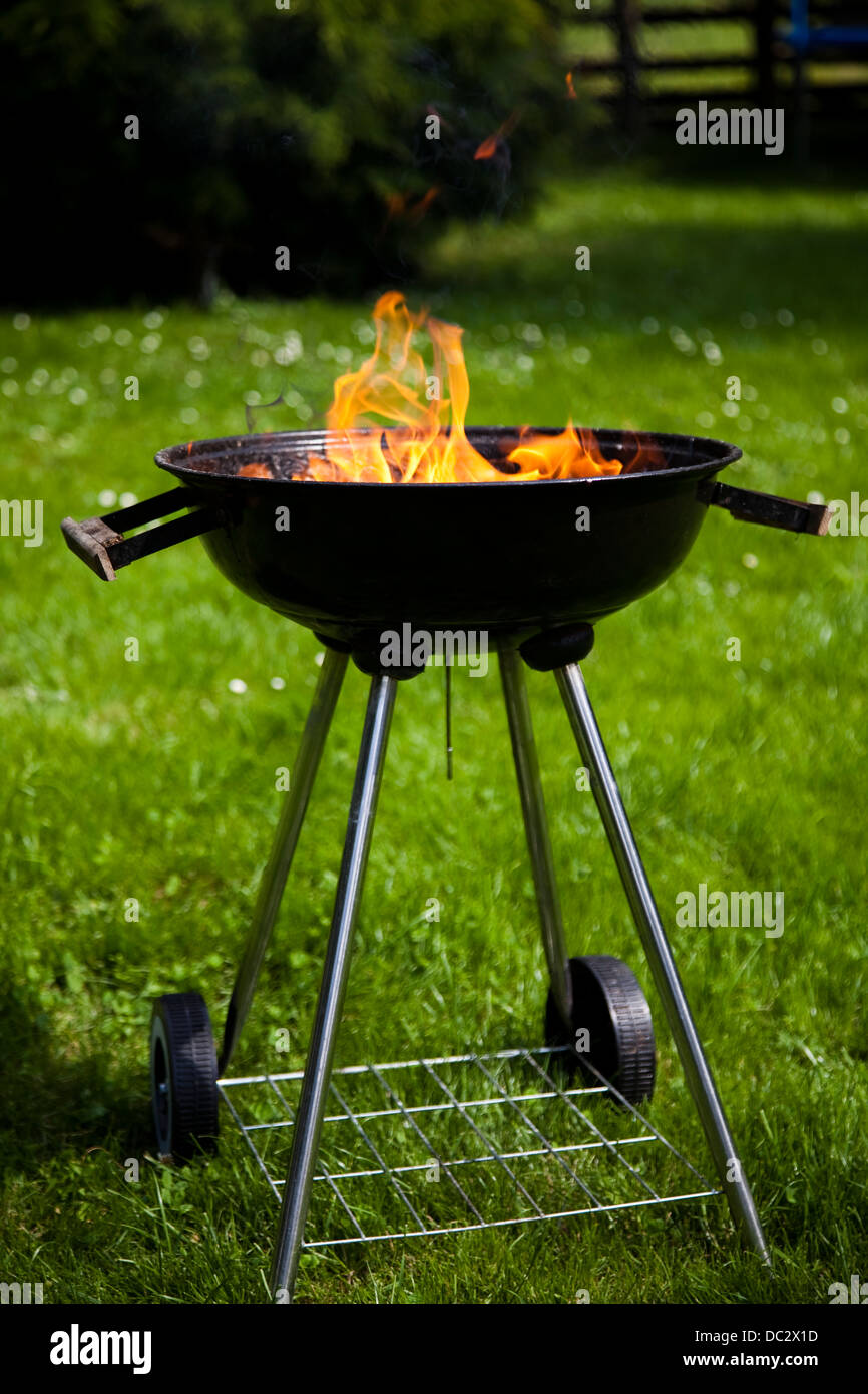 Hot weather bbq hi-res stock photography and images - Alamy