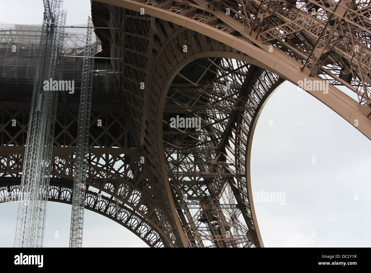 Structures of Eiffel tower Stock Photo - Alamy
