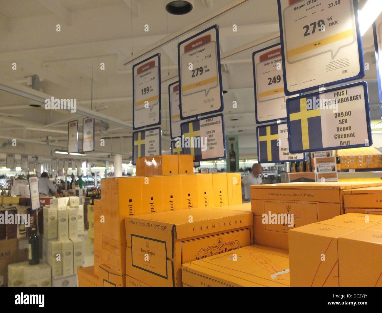 Bordershop hi-res stock photography and images - Alamy