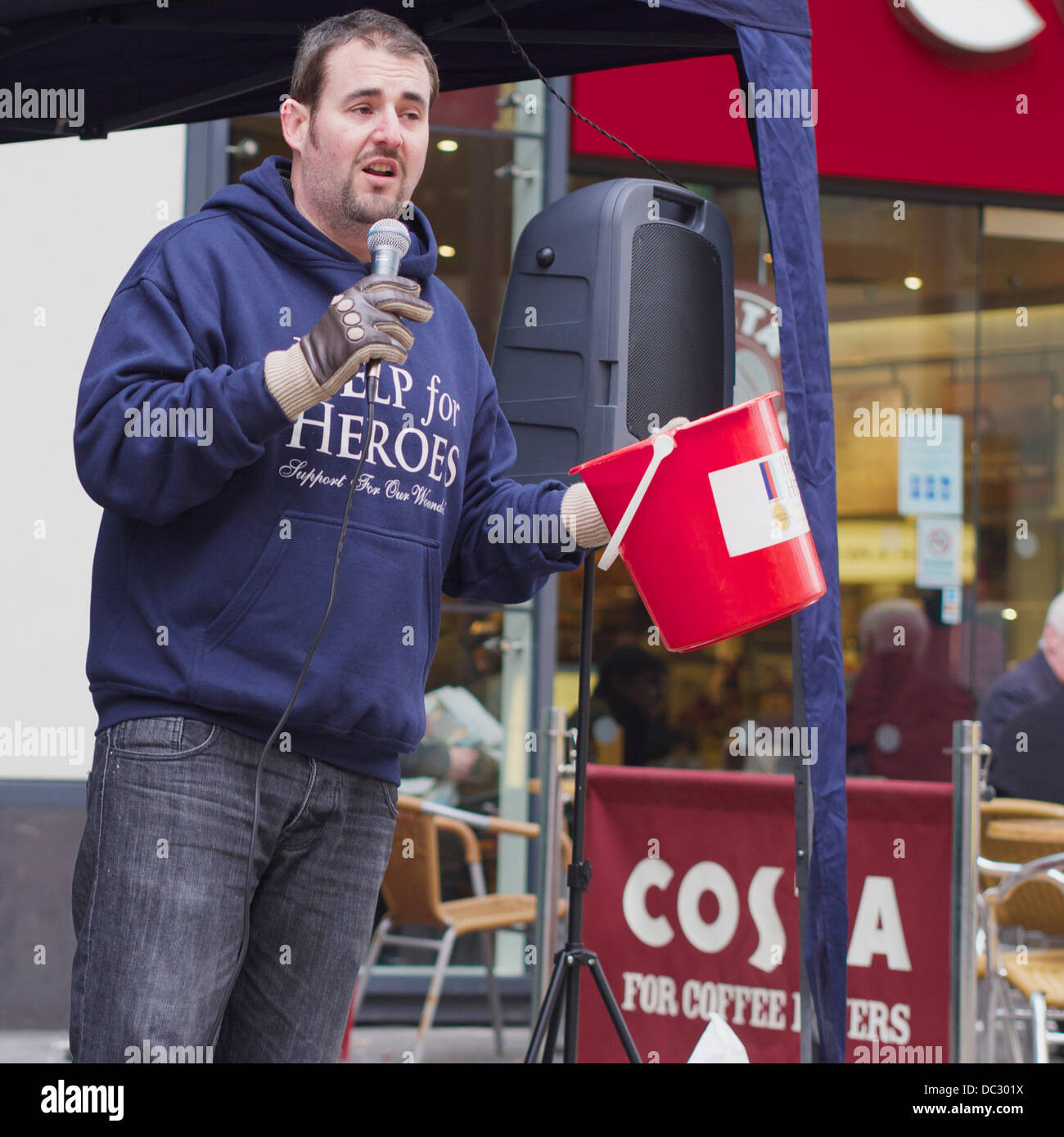 Fundrasing hi-res stock photography and images - Alamy