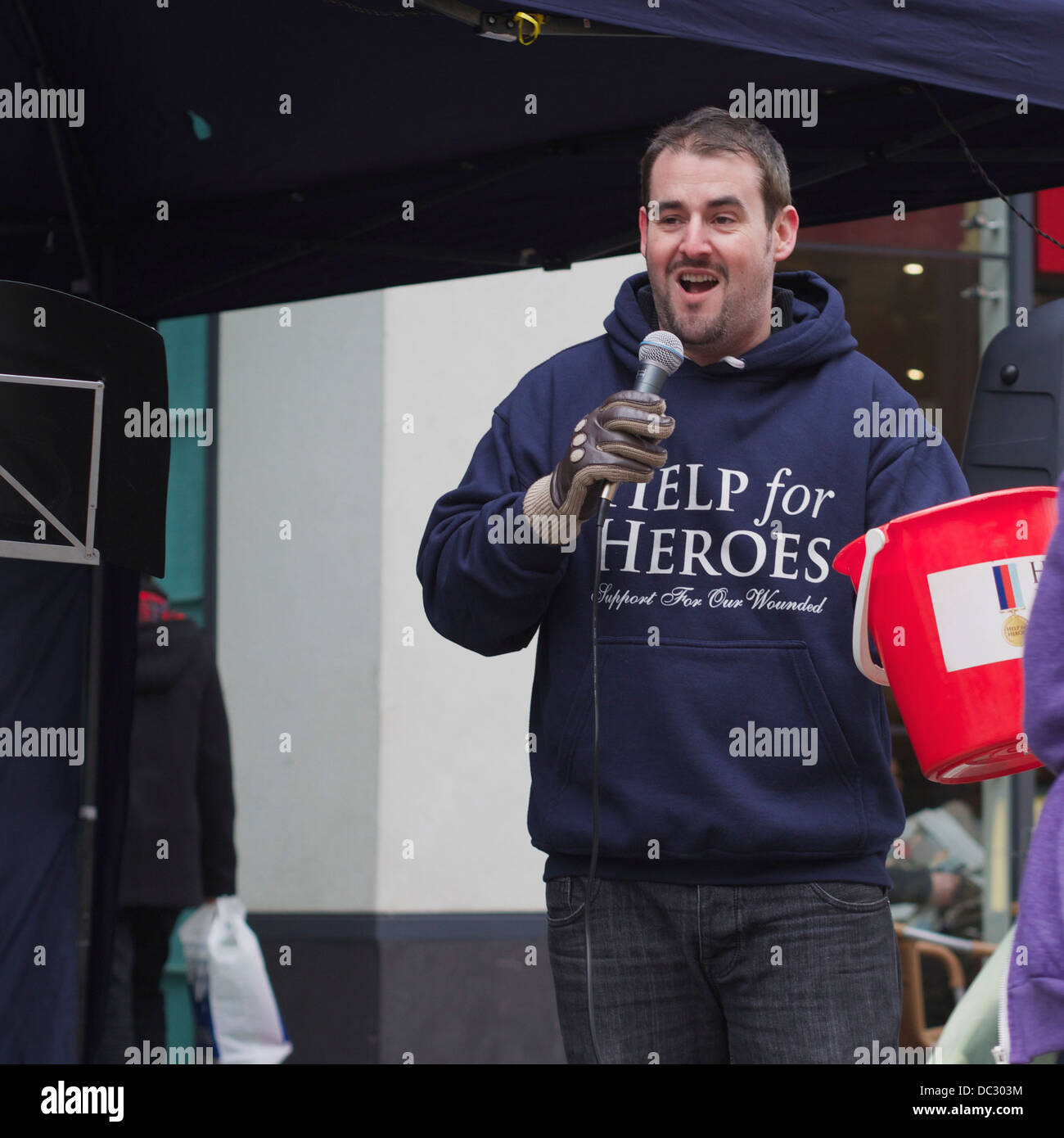 Fundrasing musicians for the "Help the Heroes" Charity Stock Photo - Alamy