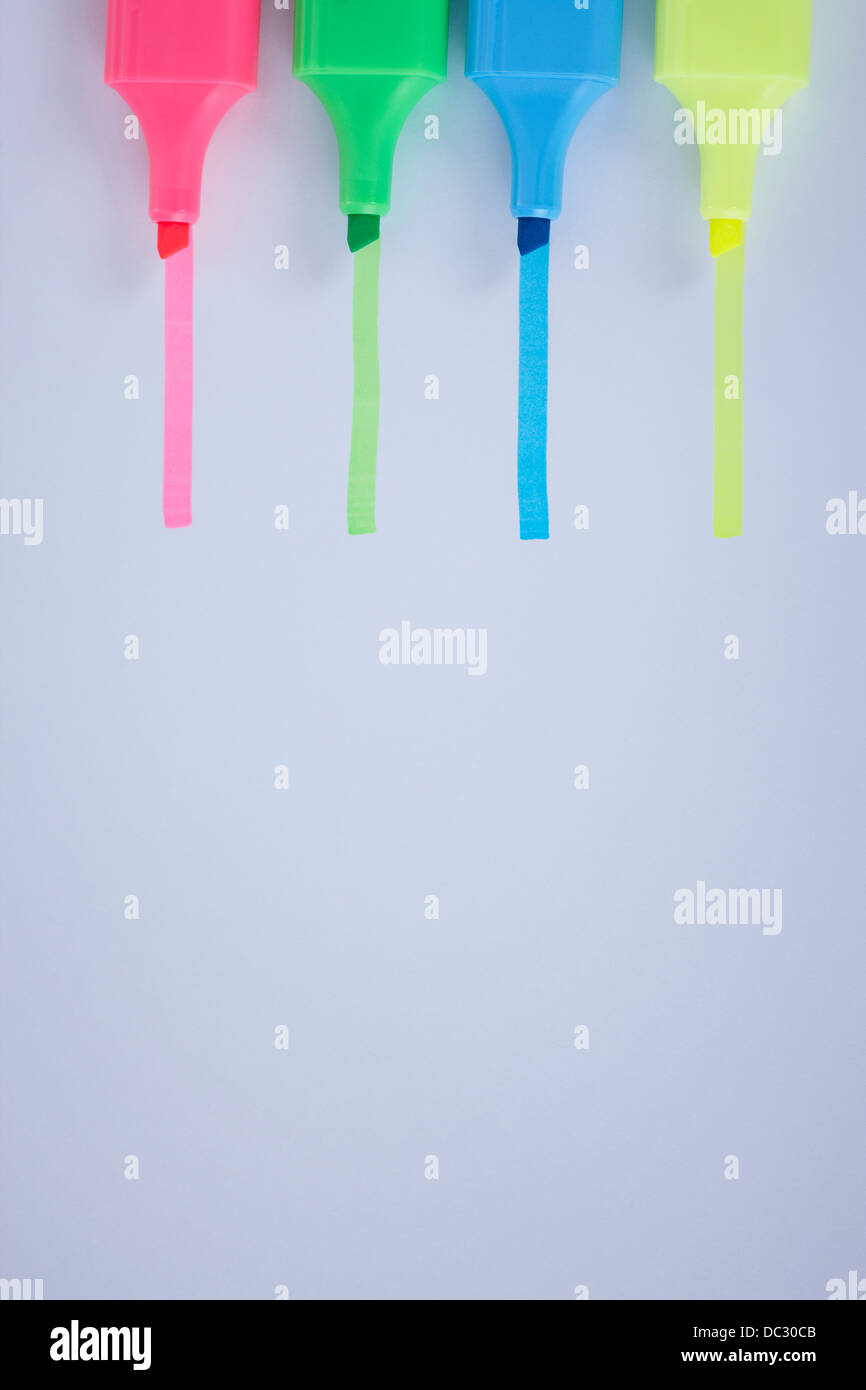 different colours of highlighters Stock Photo - Alamy
