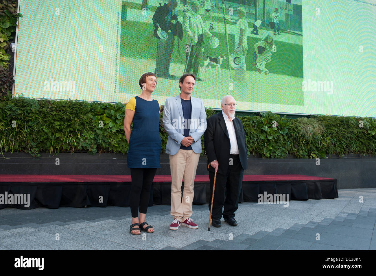 Shepherds Bush, London, UK. 08th Aug, 2013. Artists Sir Peter Blake and ...