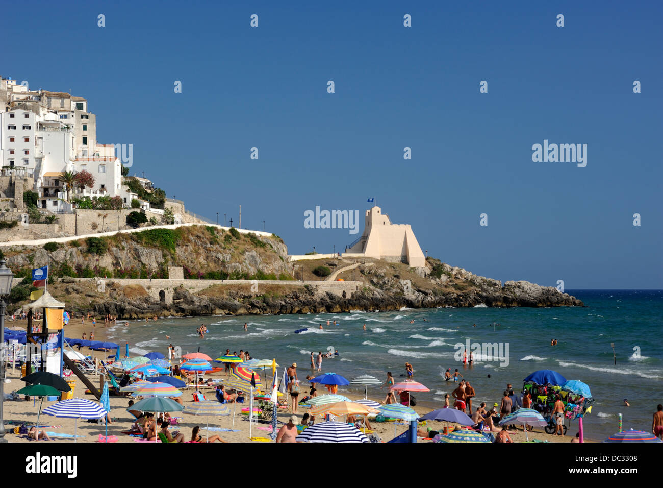Beaches of italy hi-res stock photography and images - Alamy