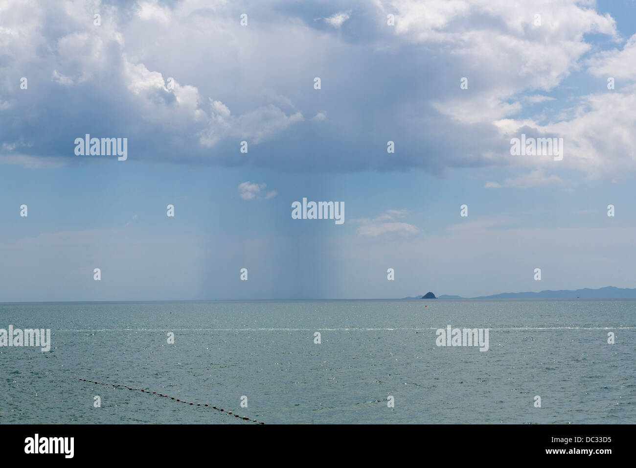 Summer rain thunderstorm heavy rainfall hi-res stock photography and ...