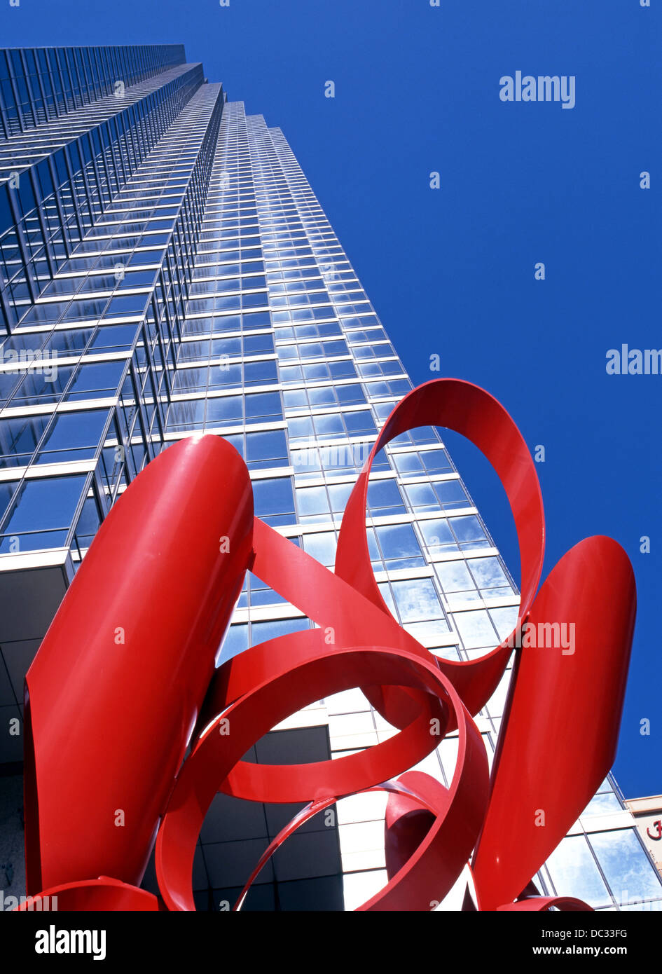 Dallas tallest building hi-res stock photography and images - Alamy