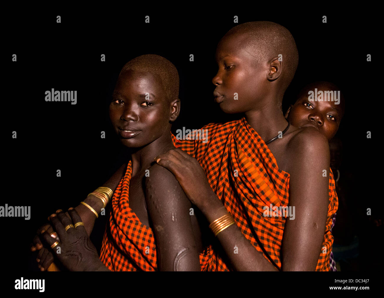 Bodi Tribe Teenagers Girls With Shaved Head, Hana Mursi, Omo Valley ...