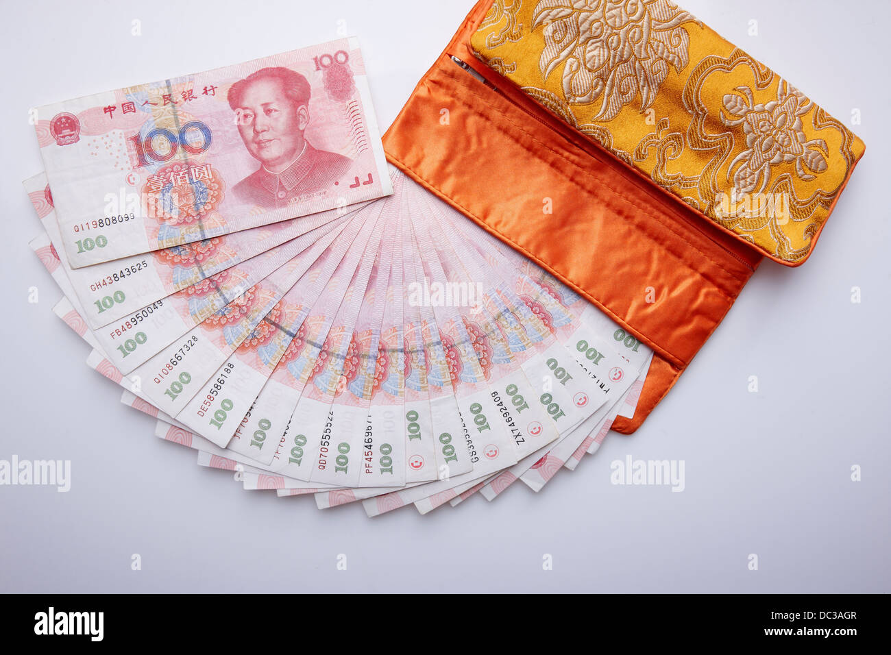 Yellow paper roll chinese hi-res stock photography and images - Alamy