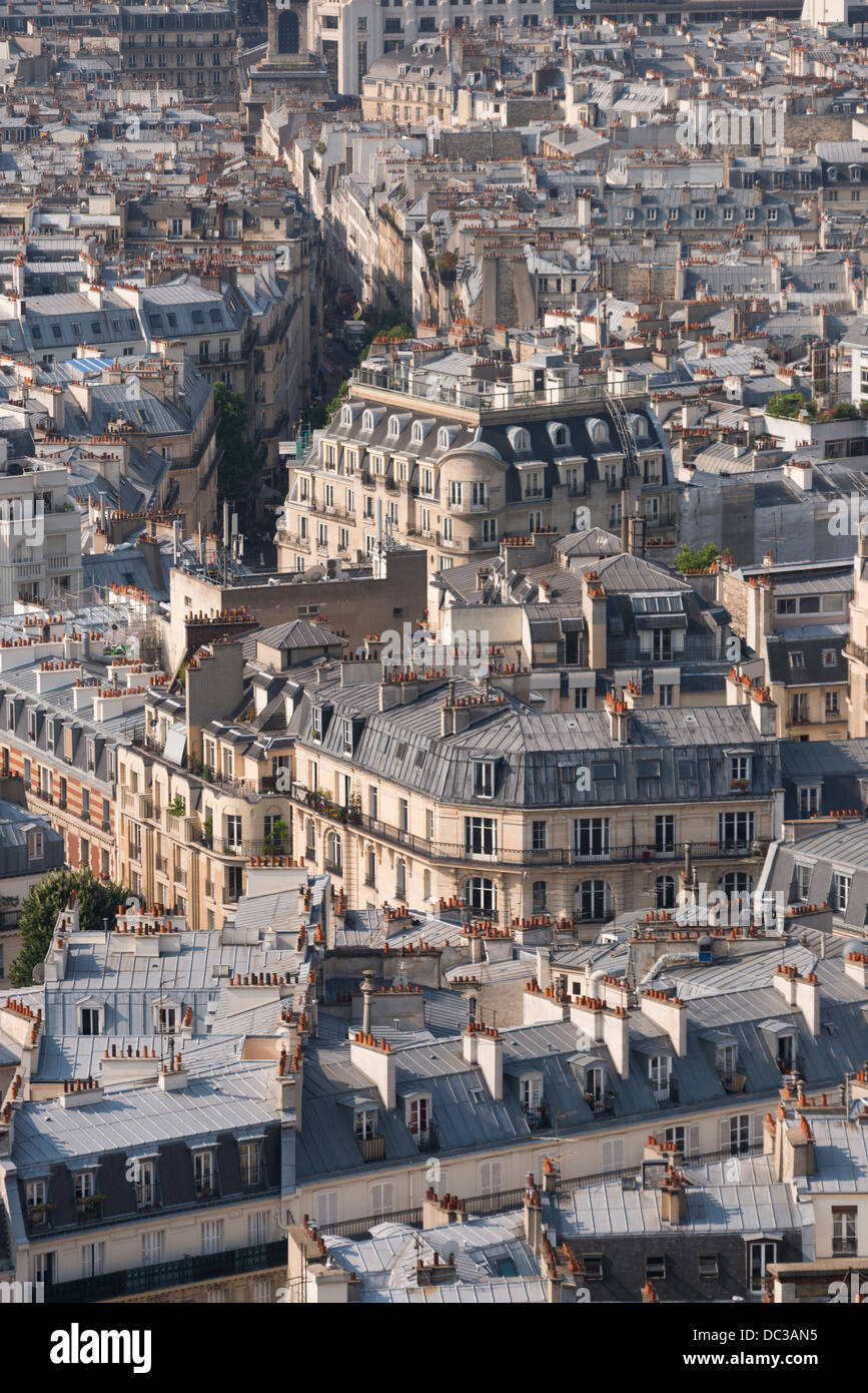 Paris hausmann rooftops hi-res stock photography and images - Alamy