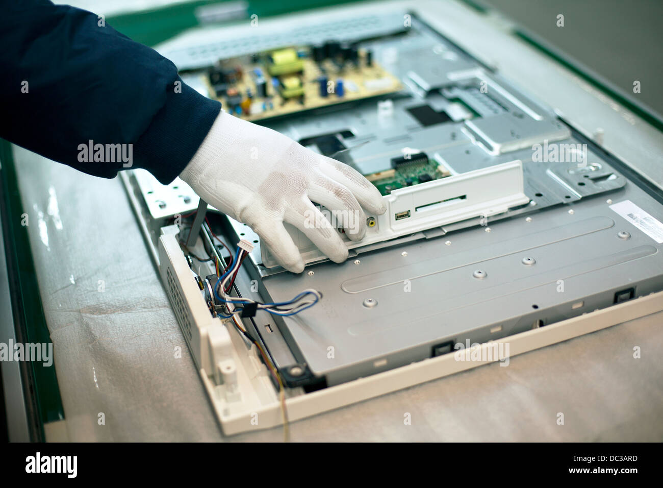 electronic technician at work Stock Photo - Alamy