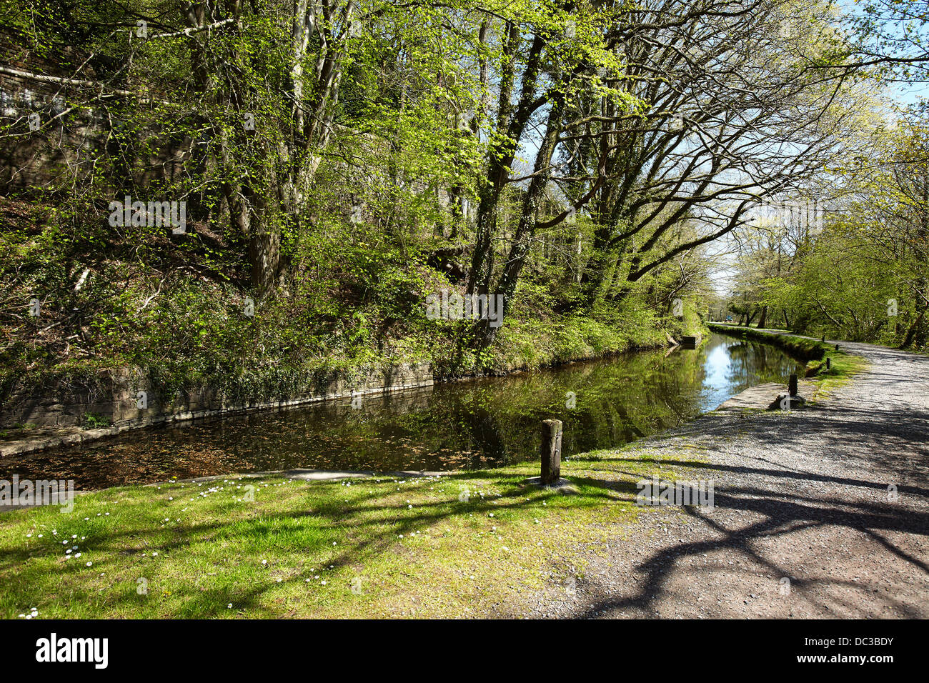 Resolven Canal basin and Lock on the Neath Canal, South Wales, UK Stock ...