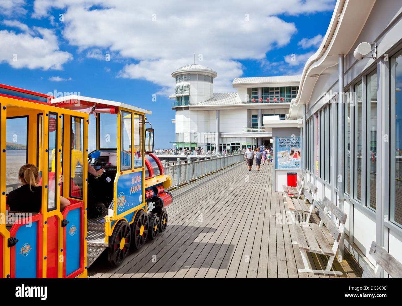 Weston Super Mare Grand Pier and tourist train Weston-Super-Mare ...