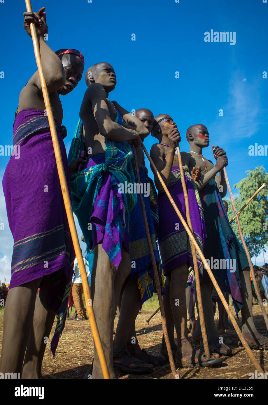 Bodi Tribe Young Men, Hana Mursi, Omo Valley, Ethiopia Stock Photo - Alamy