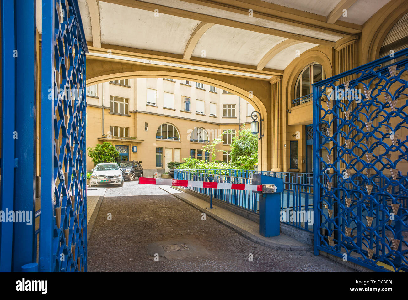 Esca condominium unit gate and courtyard Strasbourg Alsace France Stock ...