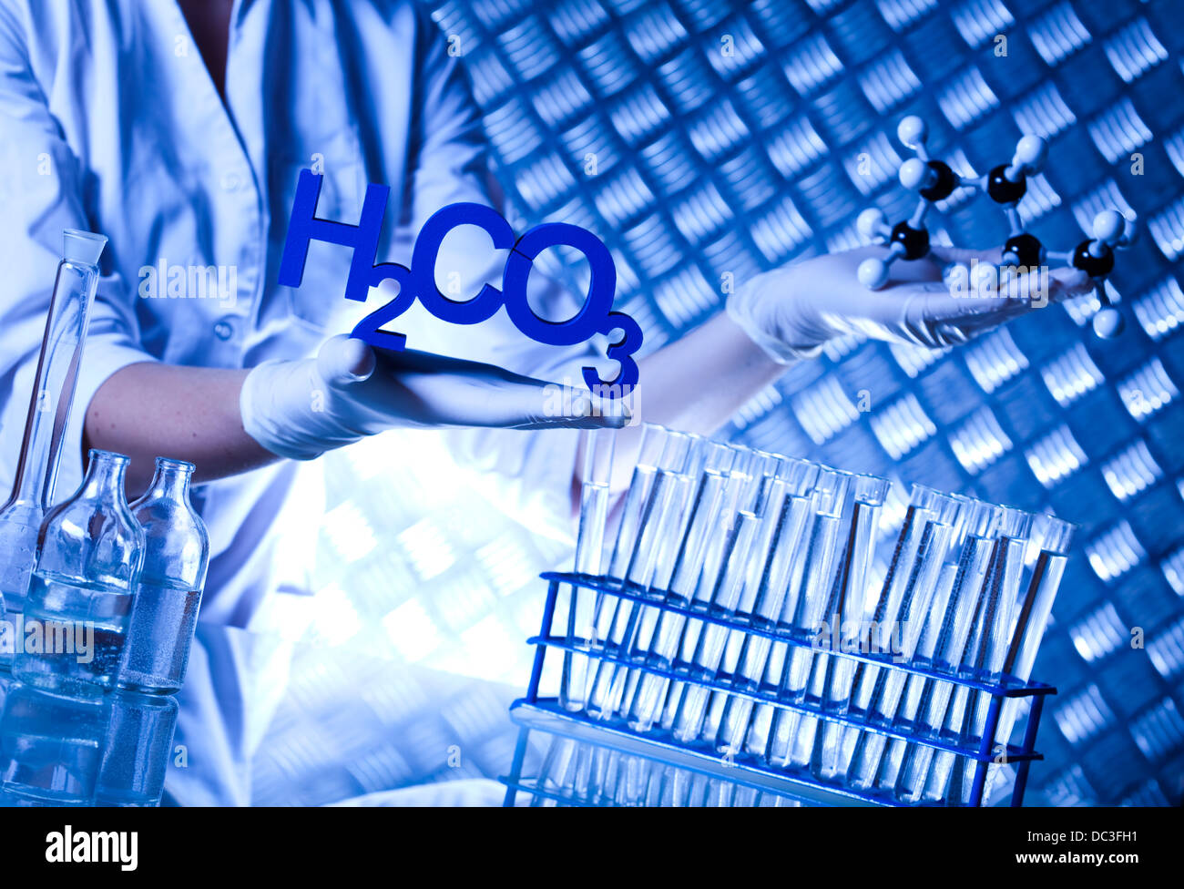 Scientist working in a laboratory Stock Photo - Alamy
