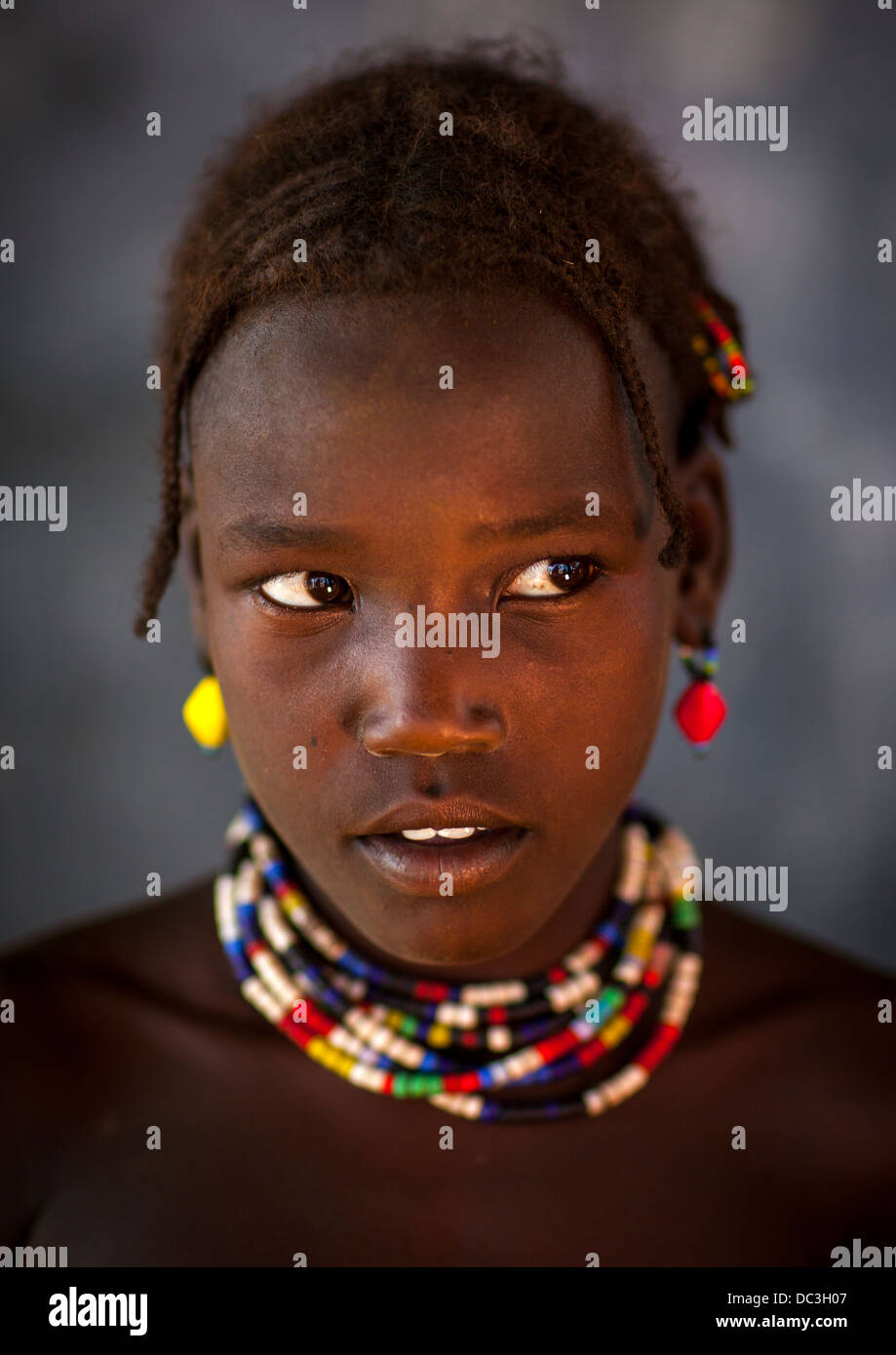 Dassanech Tribe Girl, Omorate, Omo Valley, Ethiopia Stock Photo - Alamy