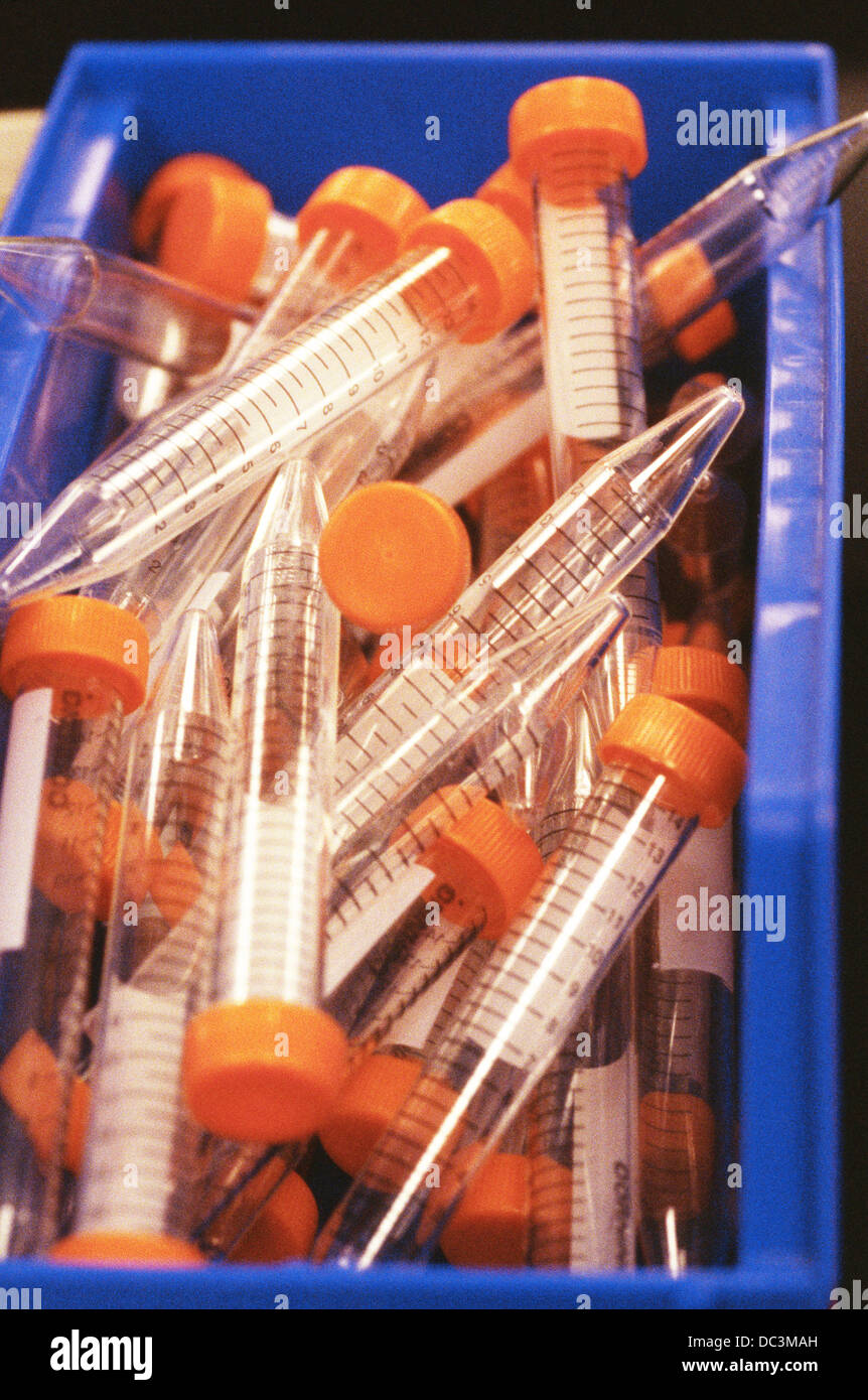 Messy Laboratory Stock Photos & Messy Laboratory Stock Images - Alamy