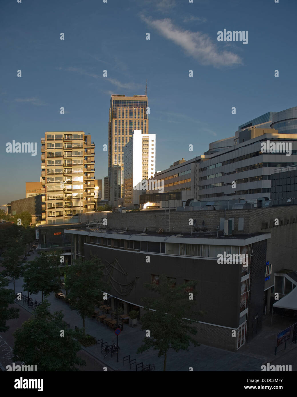 Buildings early morning sunshine Rotterdam Netherlands Stock Photo - Alamy