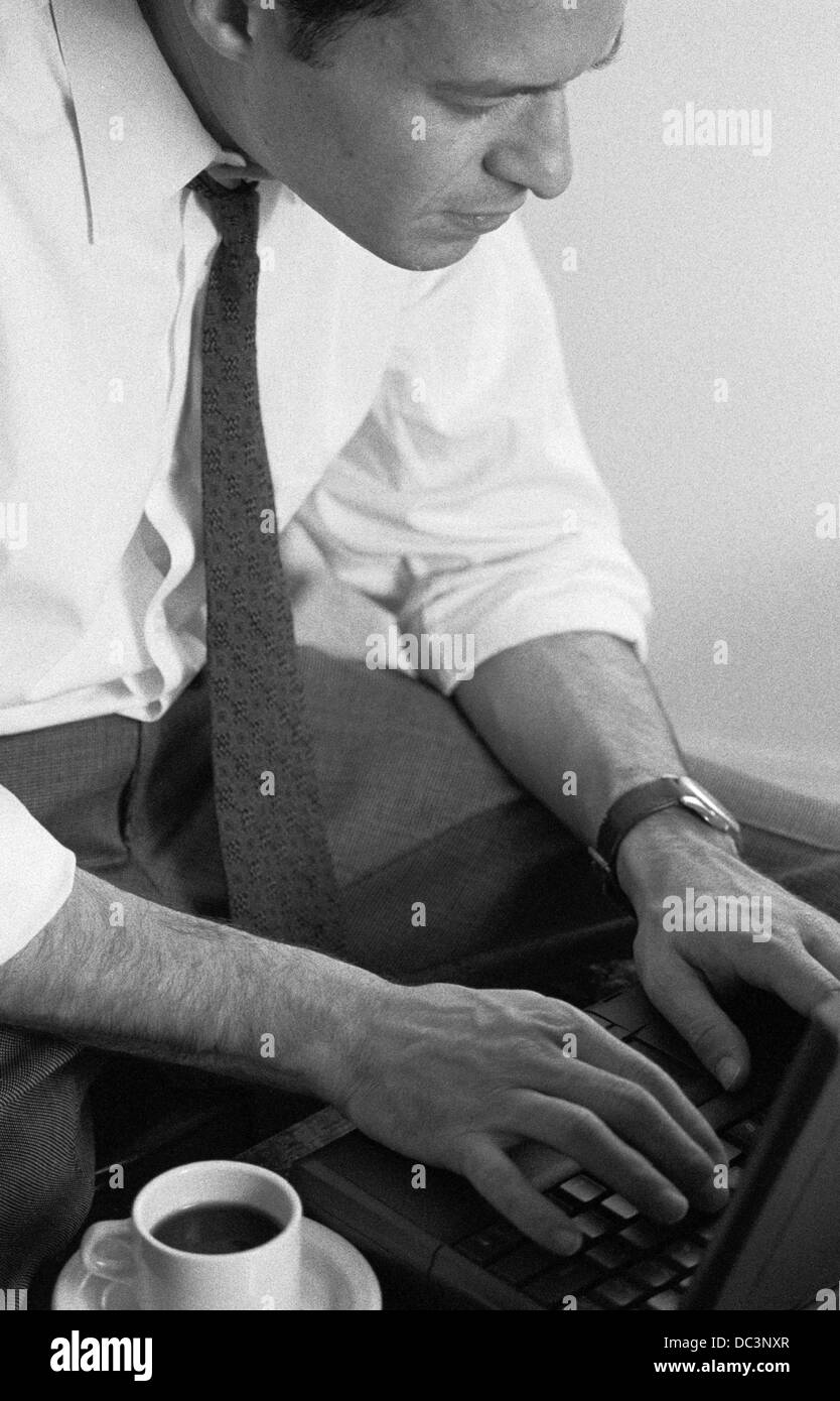 Shirtsleeves hi-res stock photography and images - Alamy